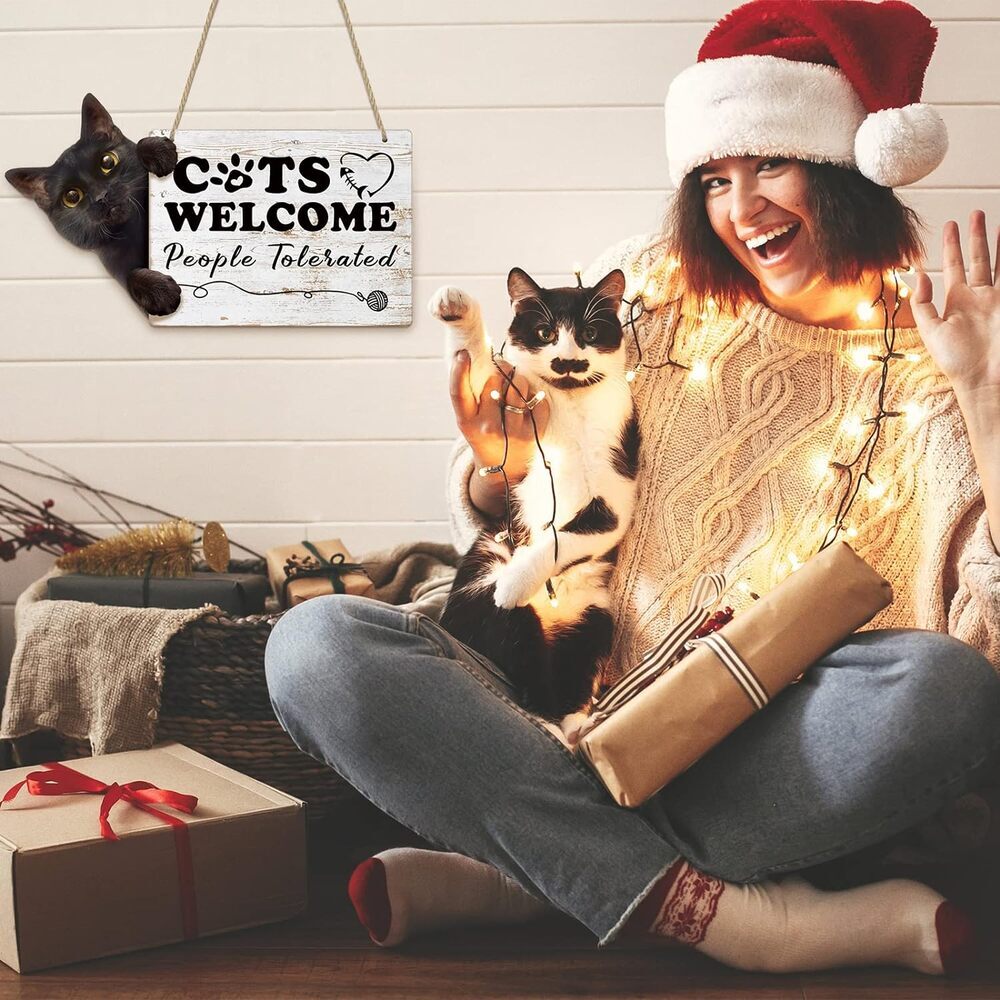 Whimsical Black Cat Welcome Sign - CatGlamour.com