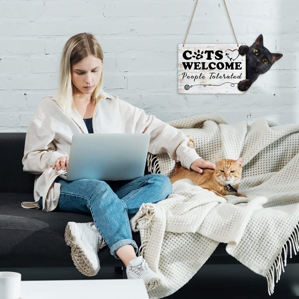 Whimsical Black Cat Welcome Sign - CatGlamour.com
