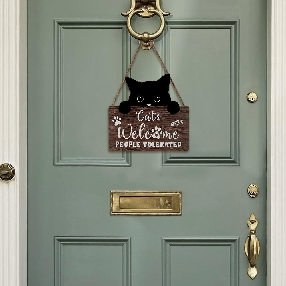 Whimsical Black Cat Welcome Sign - CatGlamour.com